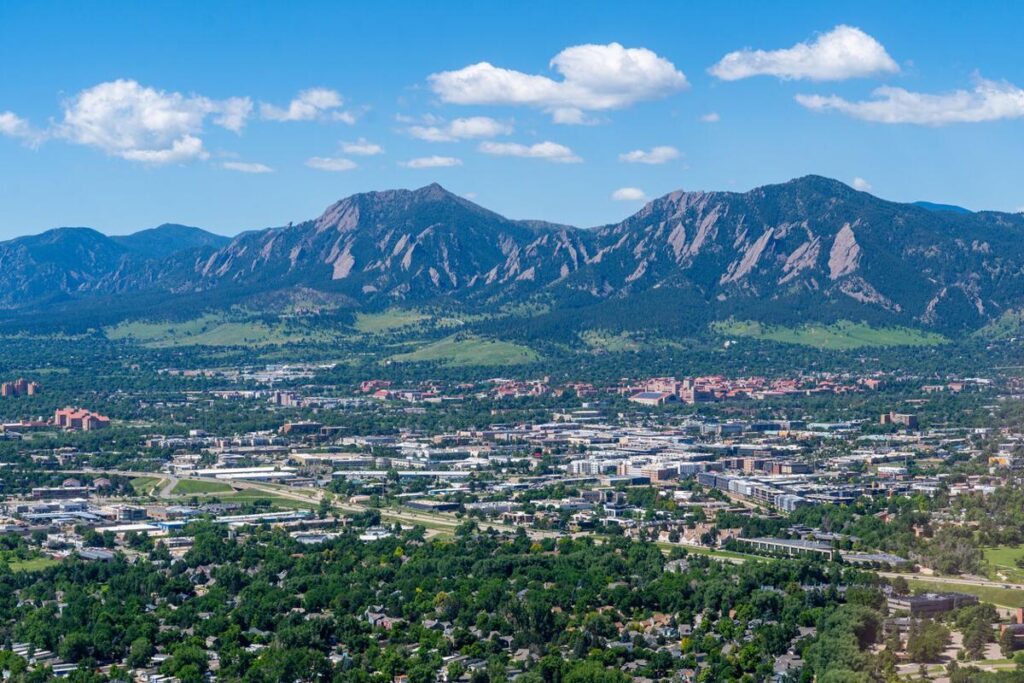 Colorado man taken to hospital after 80-foot-fall while paragliding ...