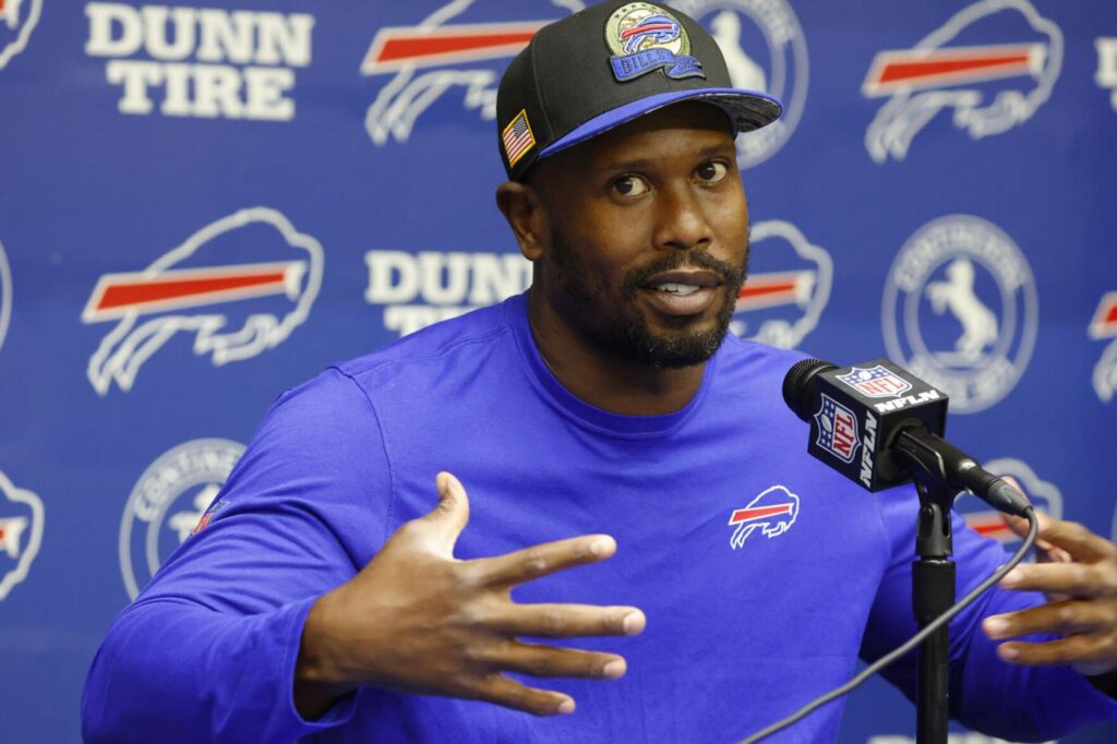 Bills' Von Miller tells DeMarcus Ware it will be 'bittersweet' and ...