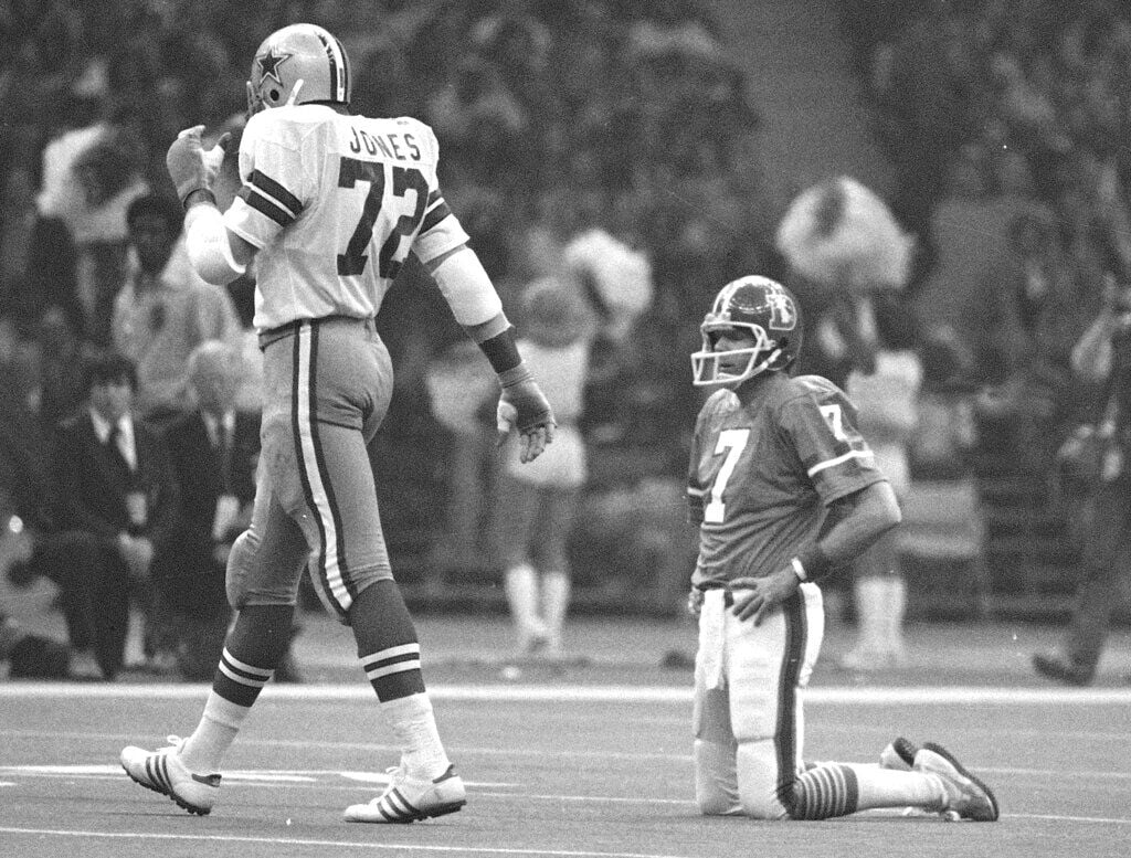 Ex-Broncos star QB Craig Morton, recovering from health issues, looking ...