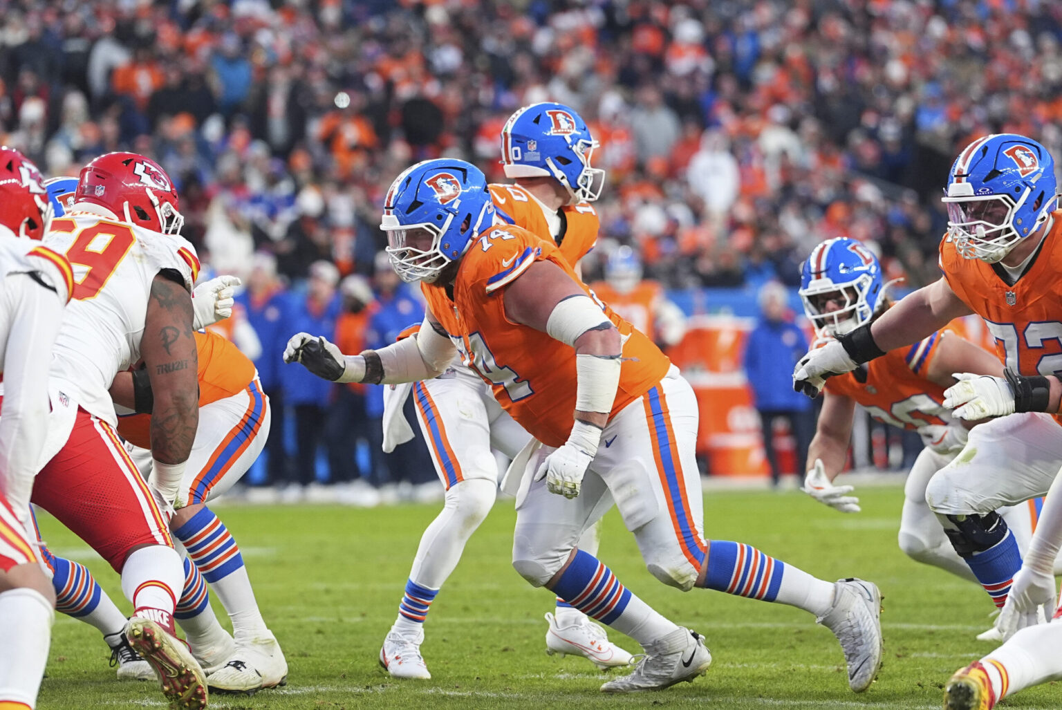 Broncos to put Ben Powers on IR after biceps surgery, hope to have him ...