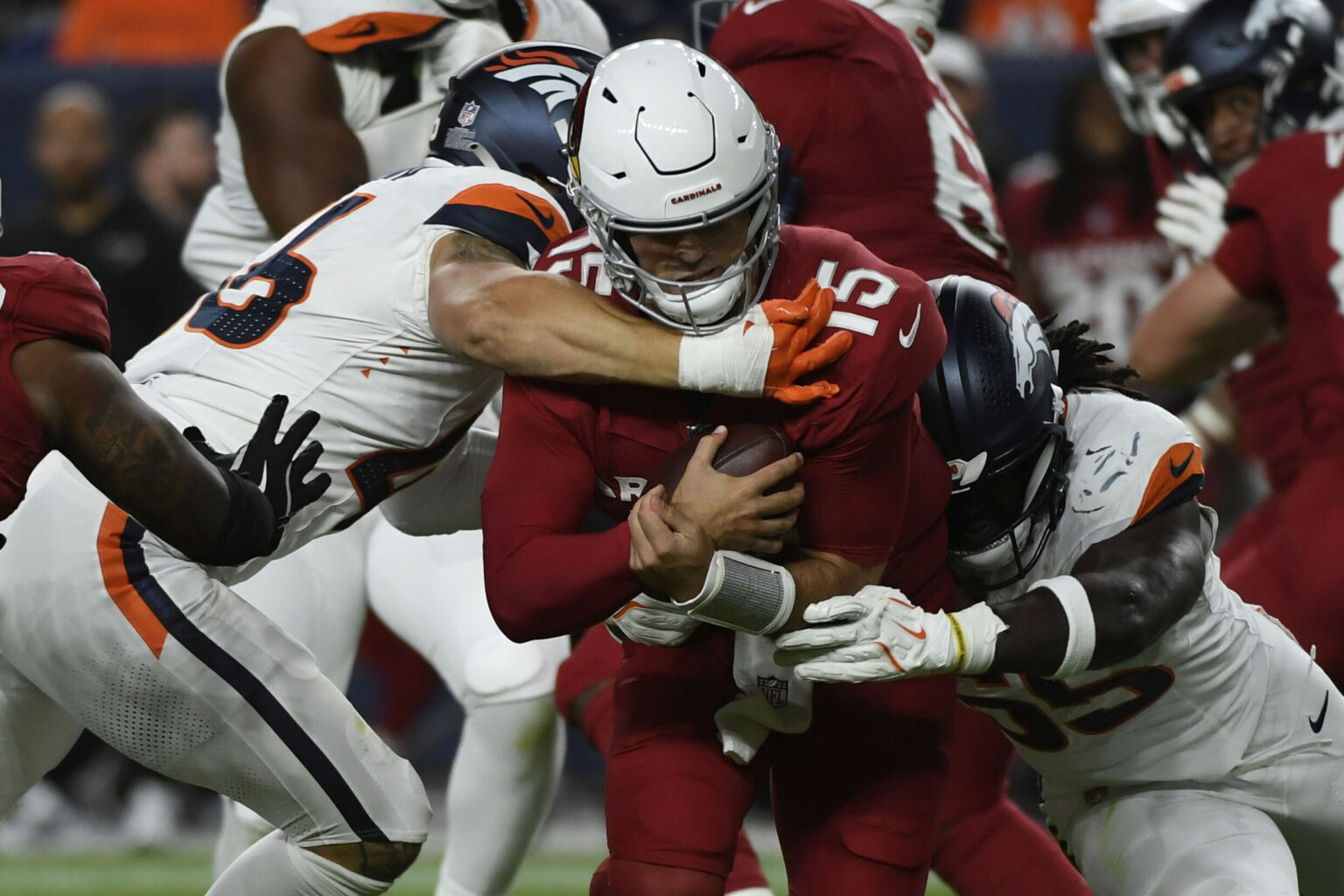 Broncos LB Alex Singleton has 'emotional' return after suffering torn ...