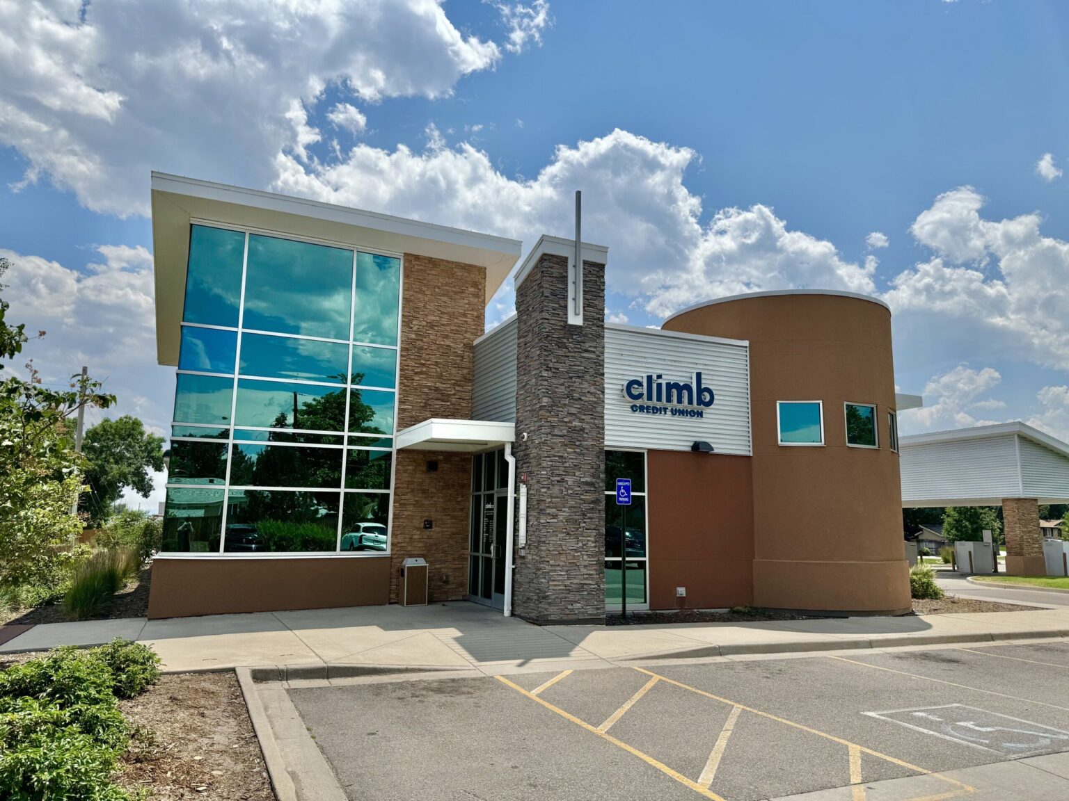 Two Colorado credit unions announce merger - Denver Gazette