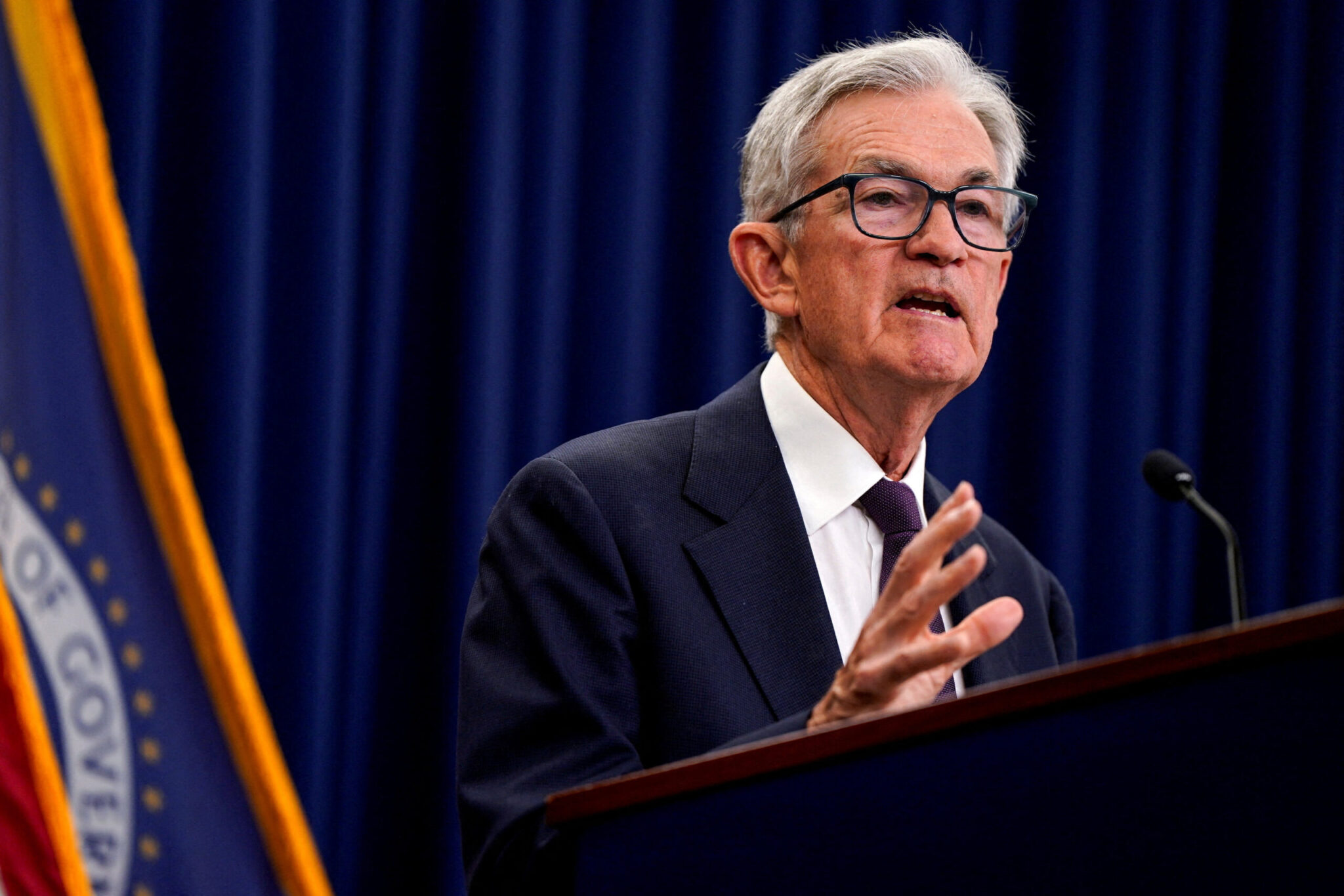 Federal Reserve cuts rates during US government shutdown
