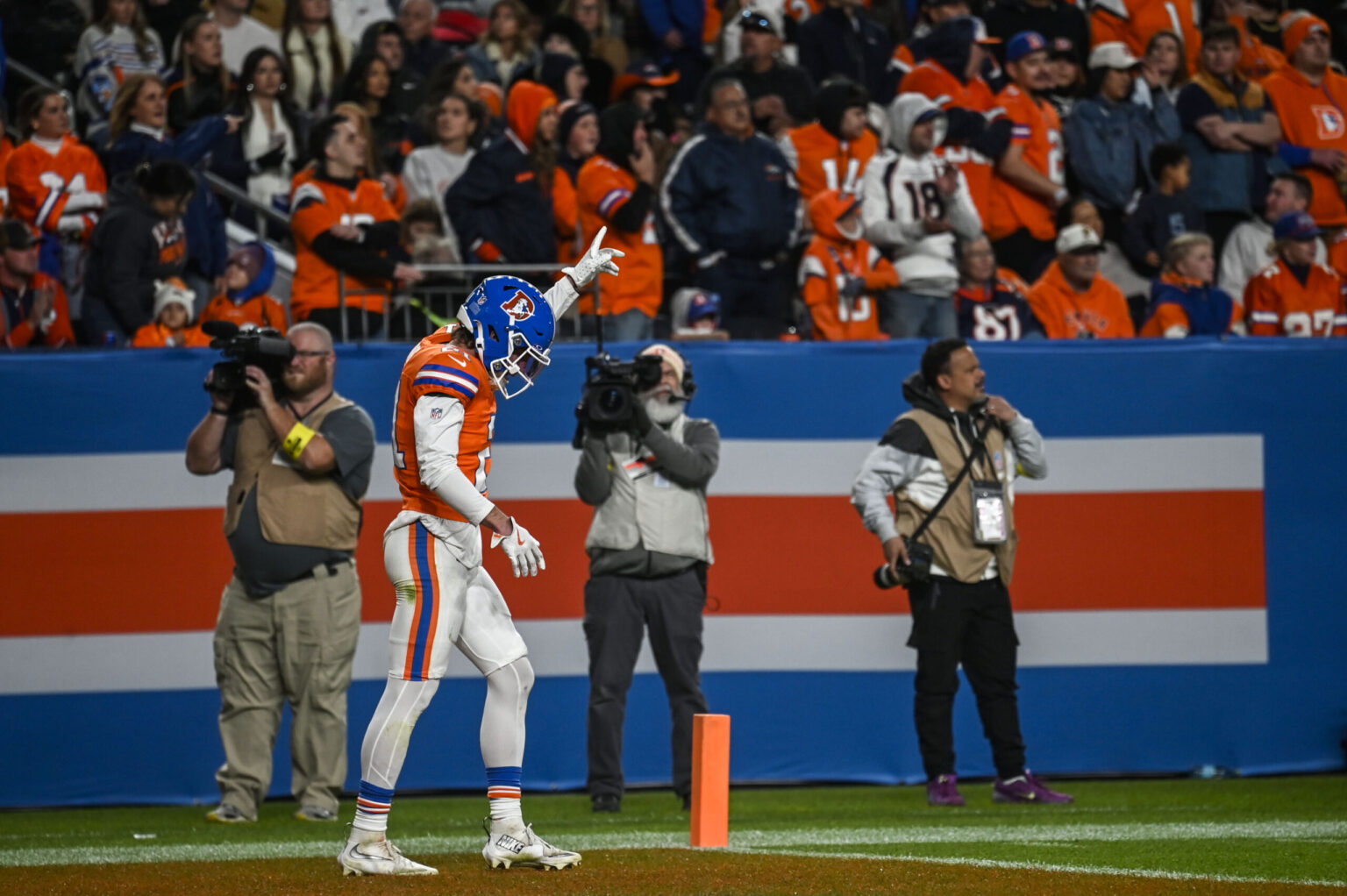 Broncos sign Michael Bandy to 53-man roster, elevate Marcedes Lewis, Reese Taylor to face ...