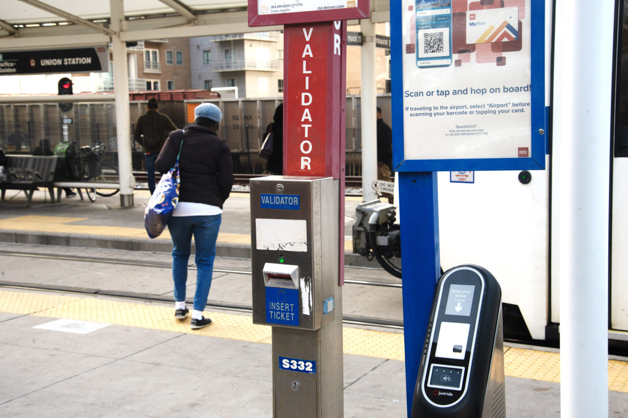 RTD allows riders to tap their cards and phones to pay fares