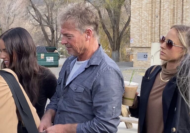 4 wolf sanctuaries to visit in Colorado - Denver Gazette