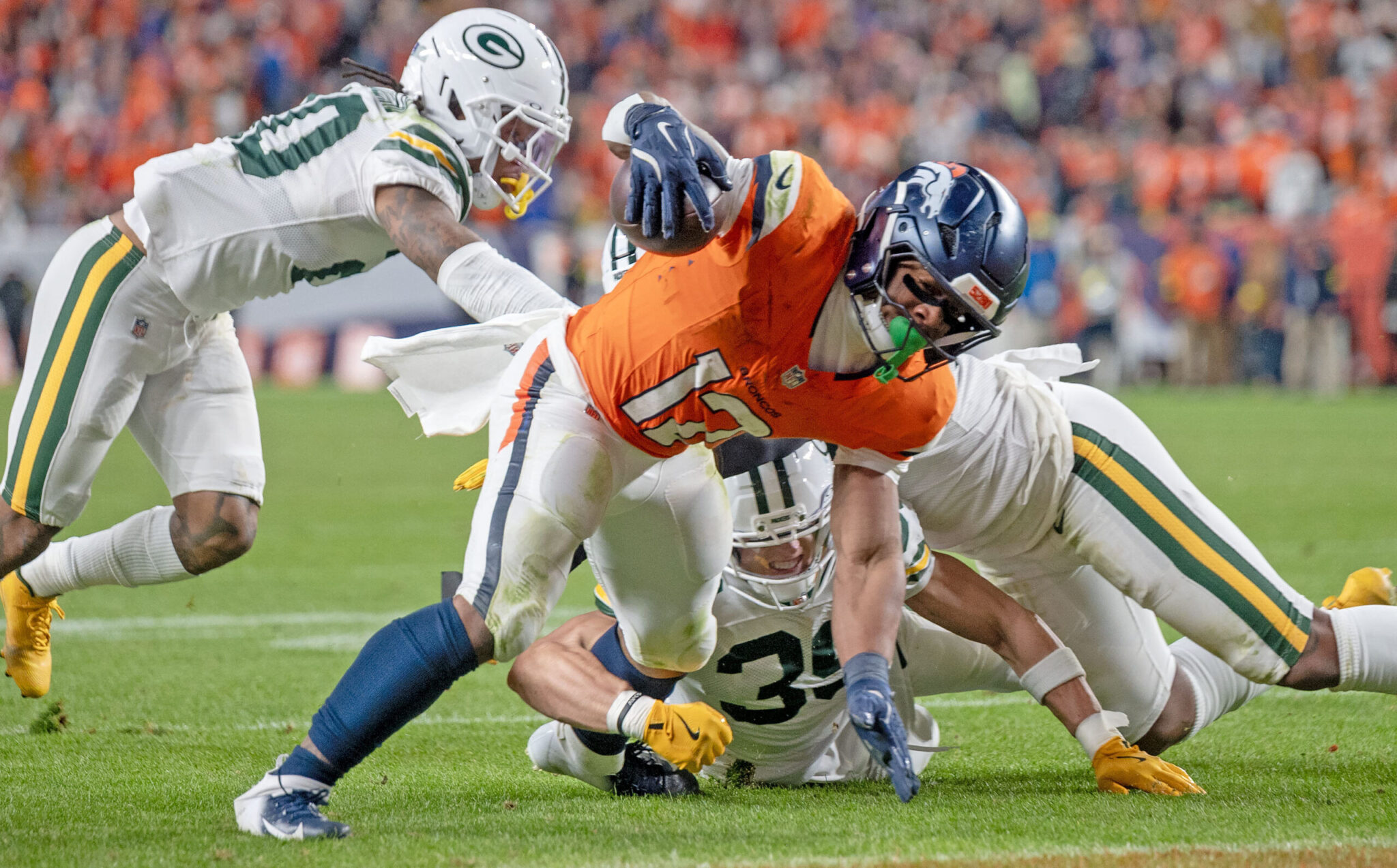 Broncos to put Ben Powers on IR after biceps surgery, hope to have him ...
