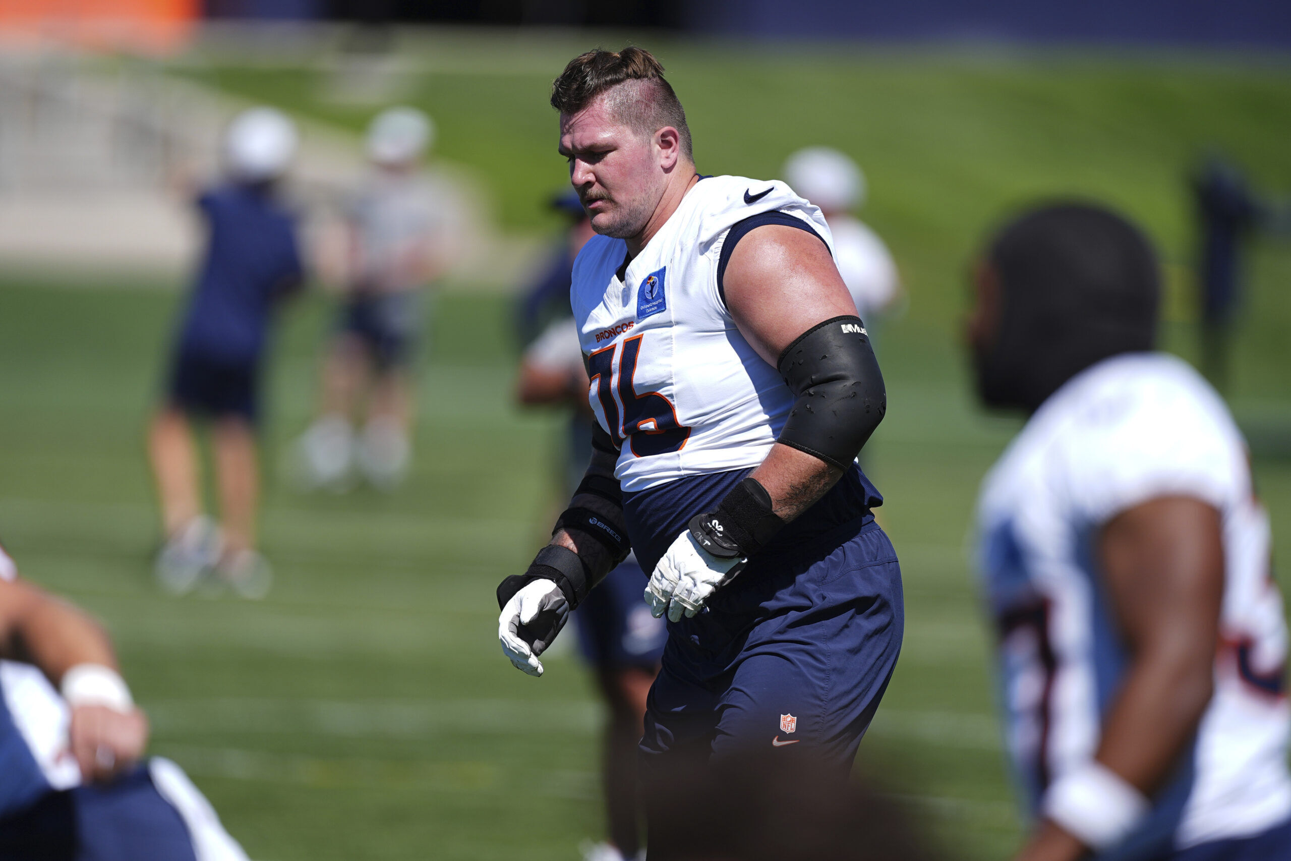 Broncos re-sign guard Calvin Throckmorton to practice squad - Denver ...