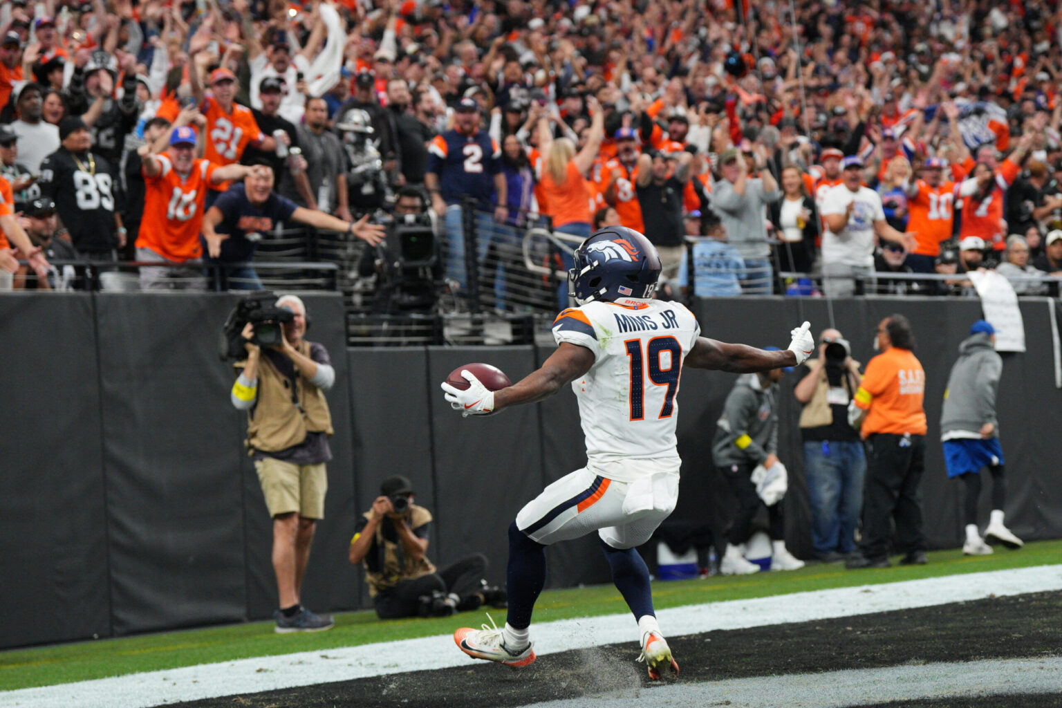 Broncos WR Marvin Mims named AFC special teams player of the week ...