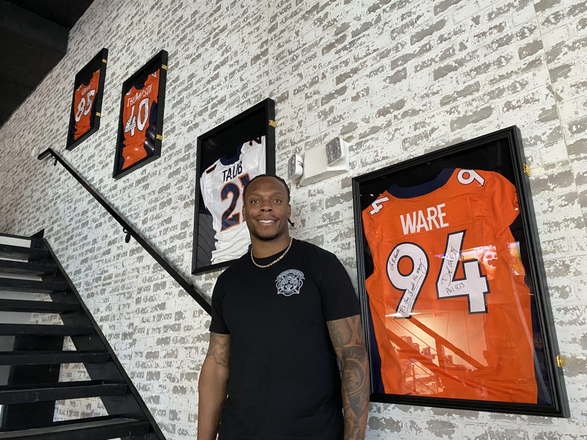Ex-Broncos LB Brandon Marshall offers 'good hospitality' at his Hattie ...