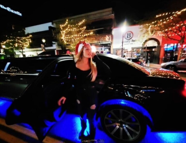 Popular 'holiday lights' limo tour is back in Colorado Springs, showing ...