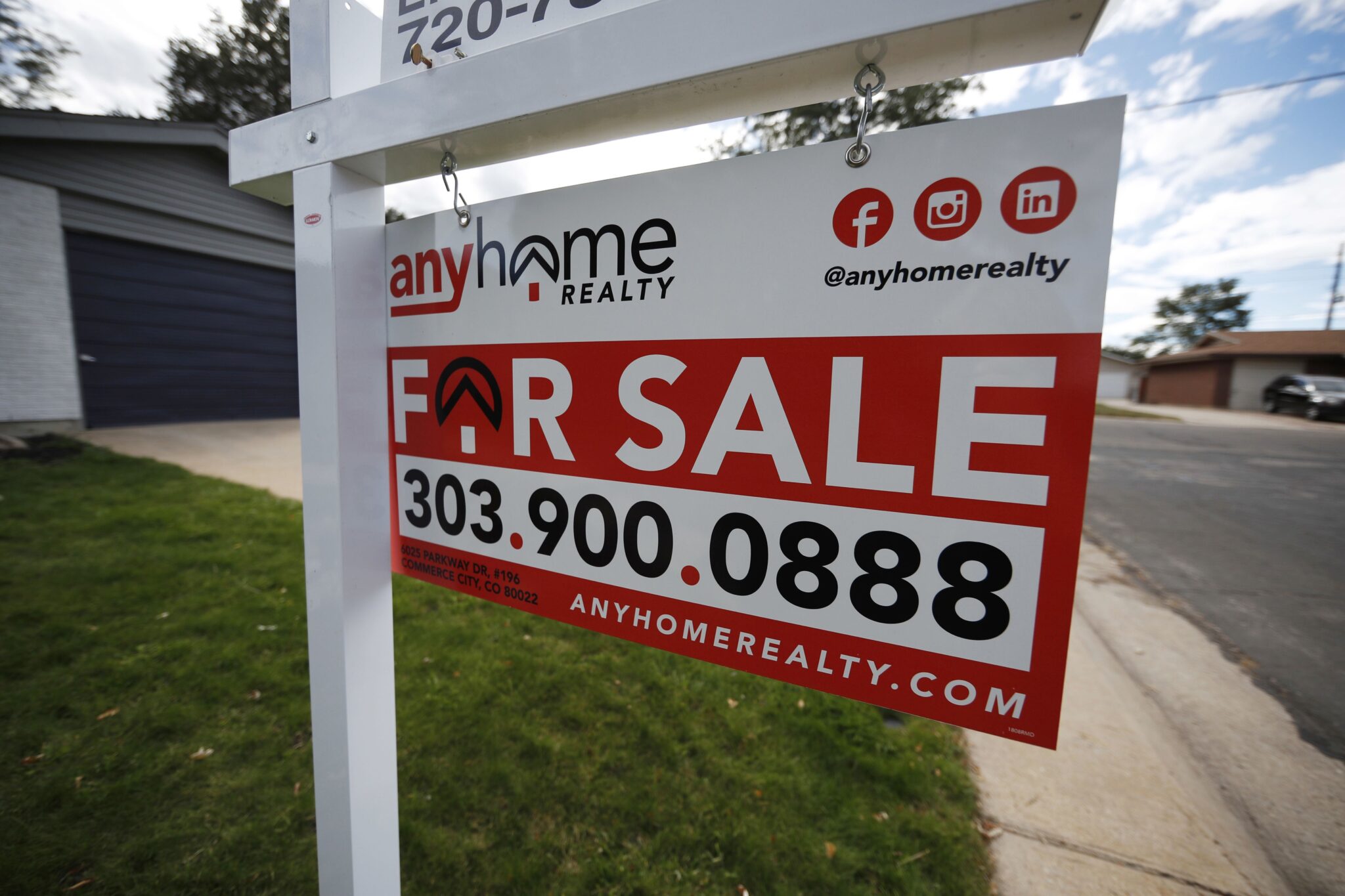 Police investigating allegations woman avoided citation with ‘White ...