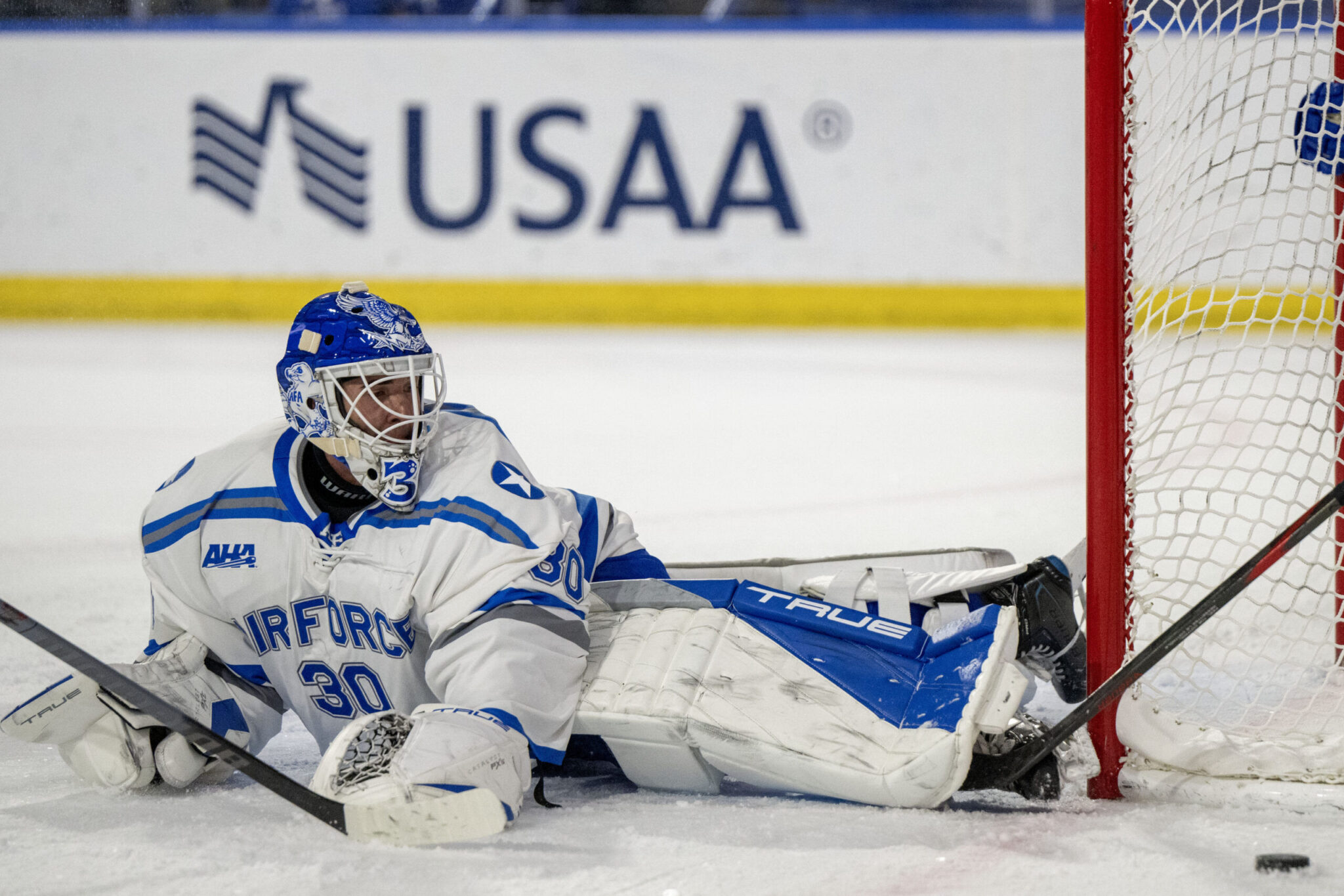 Bentley routs Air Force hockey in first home game of 2026 for Falcons ...