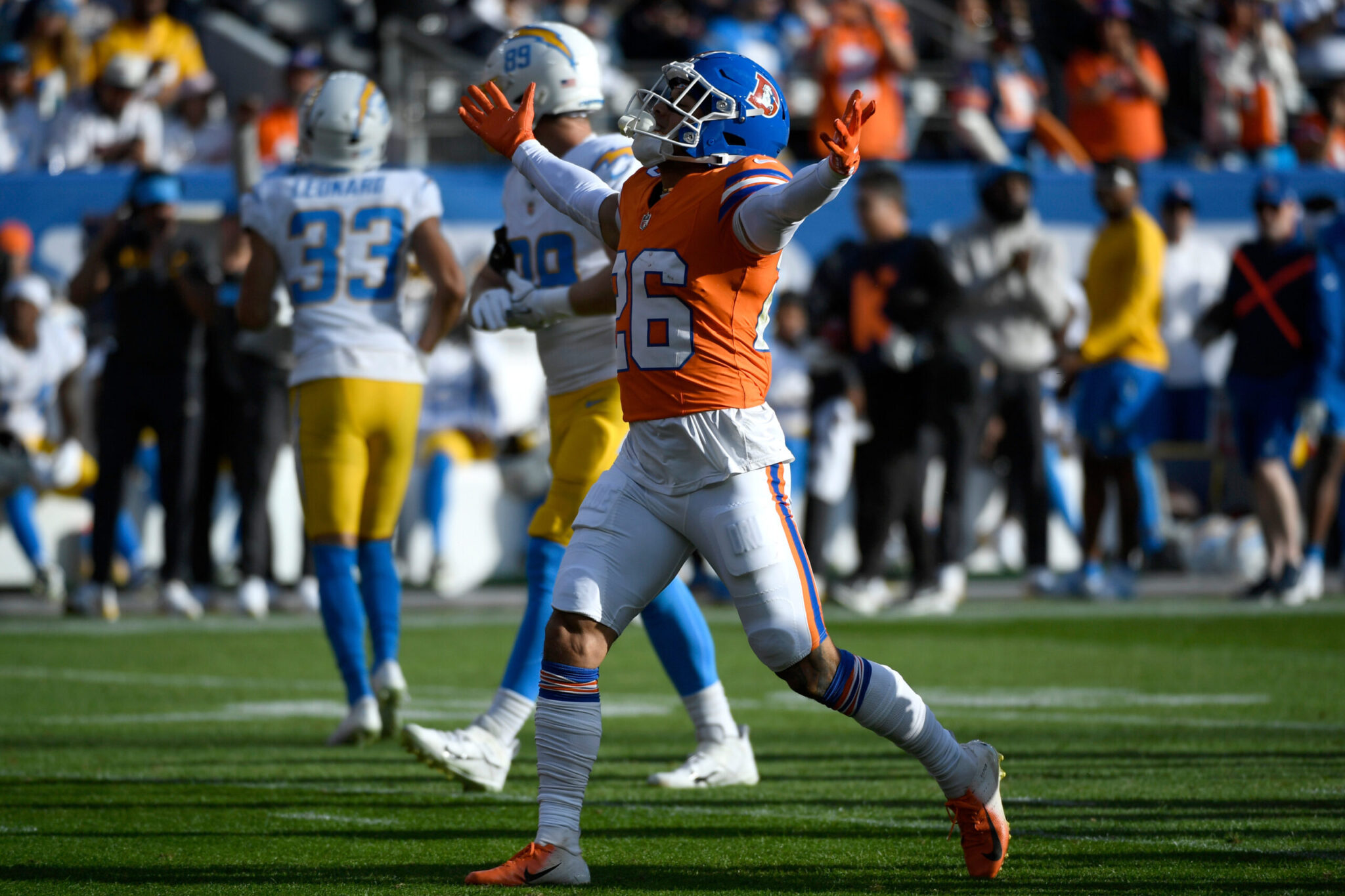 Broncos’ special teams ace Devon Key steps up on defense against ...